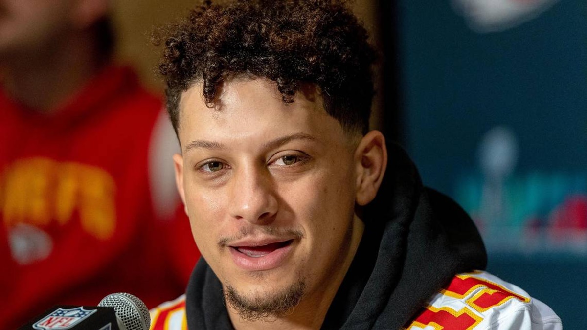 Chiefs QB Patrick Mahomes Likely to Avoid Fines for Tirade Against Refs ...