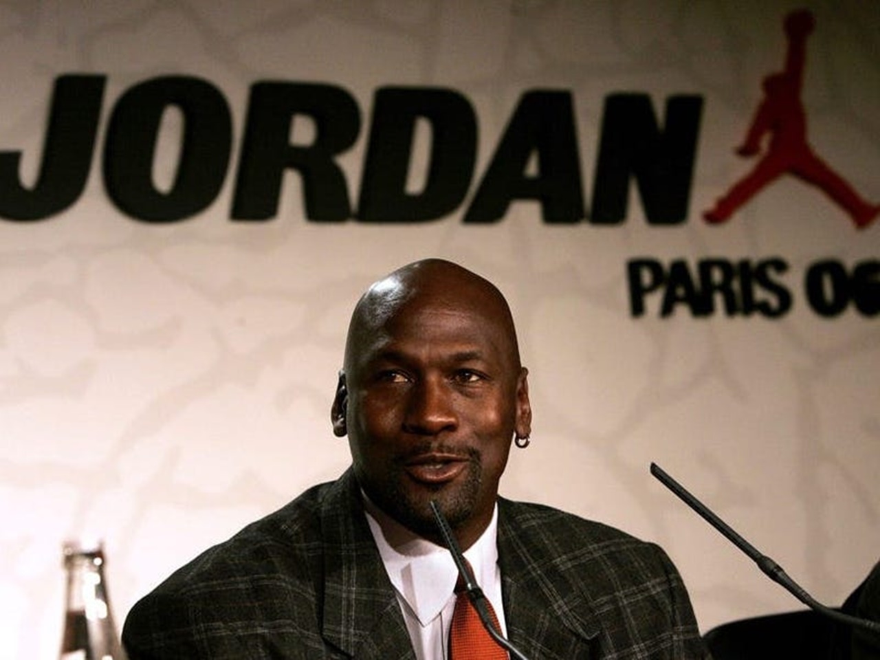 Michael Jordan’s Surprising Revelation: Sharing the Story of Earning ...