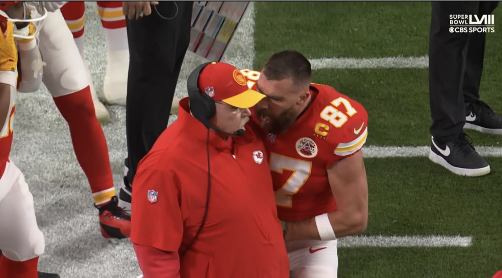 Taylor Swift reacts to Travis Kelce’s SHOUTING at Chiefs Head Coach ...
