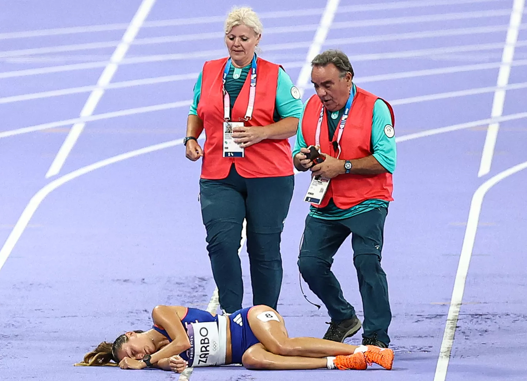 French Runner Alessia Zarbo Collapses During 10,000-Meter Final in ...
