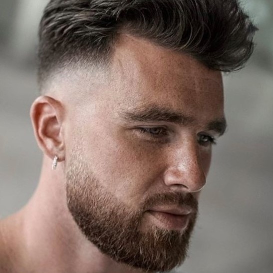 HOT NEWS: shocking Hot Mic Uncovers Travis Kelce's 4-Word Bizarre Talk ...