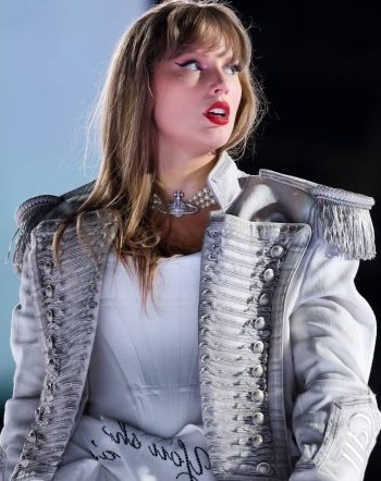 BREAKING: Taylor Swift's Emotional and Bizarre 'Eras Tour' Takes the ...